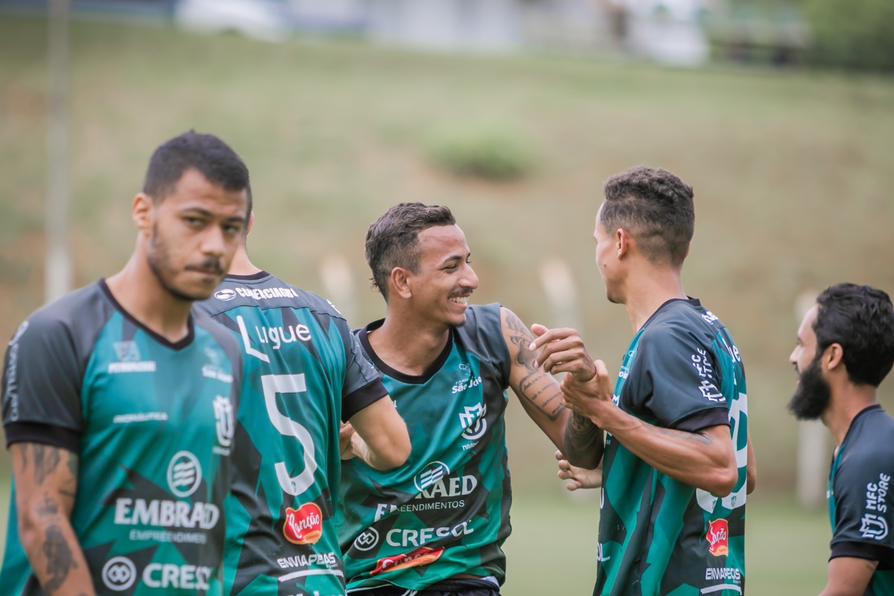 Maringá FC apresenta elenco para temporada em 2023