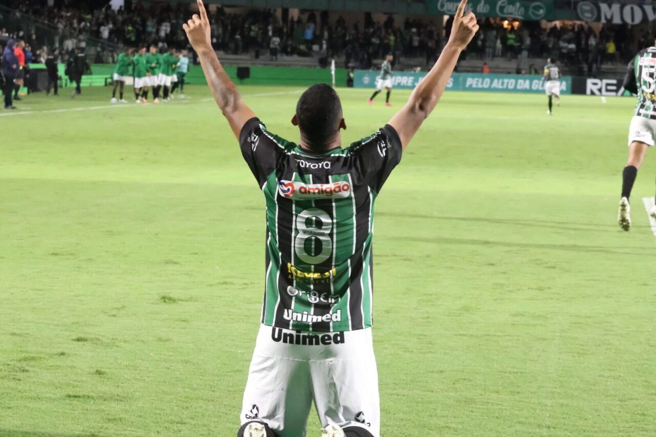 Dentro do objetivo, Maringá FC lidera seu campeonato - GMC Online