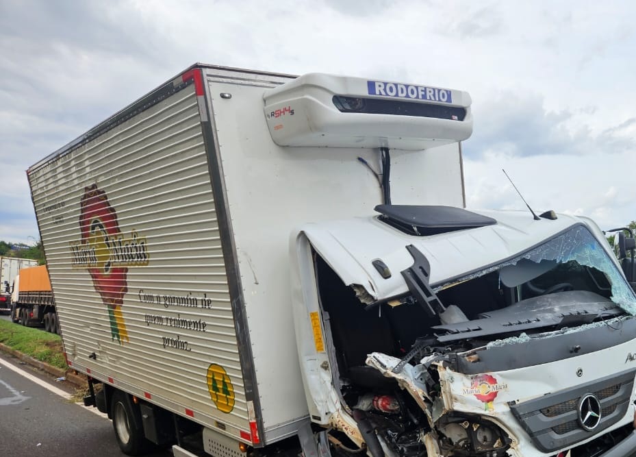Duas pessoas sofrem ferimentos graves após acidente no contorno de Marialva